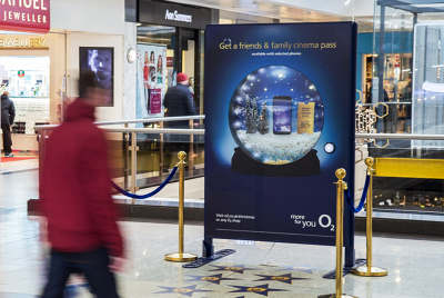 O2 - World's First Popcorn Snow Globe - Susannah Thomas' Portfolio