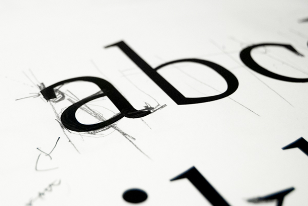 HANNAH TYPEFACE - Laura Keung