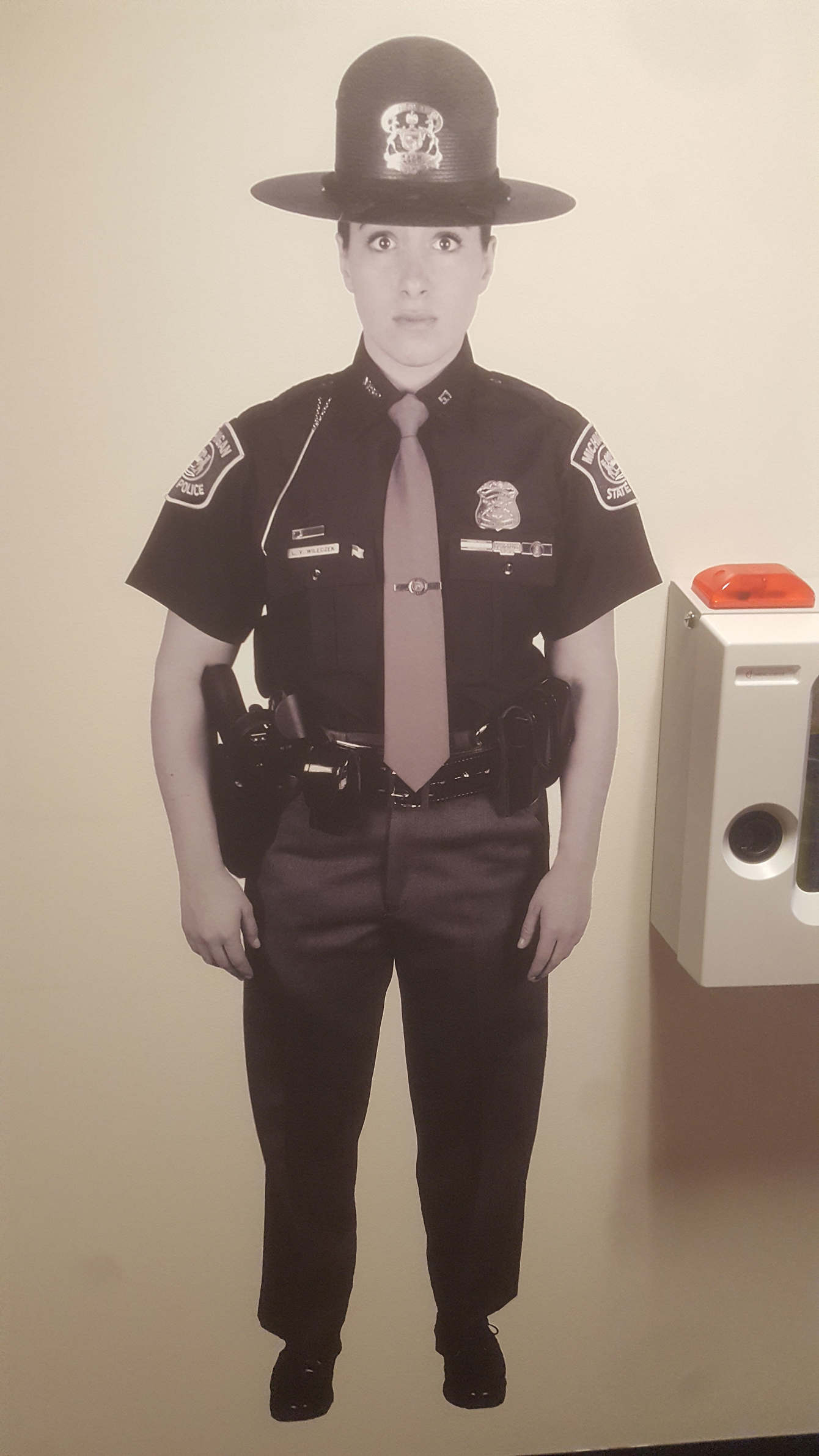 Michigan State Police Headquarters - Signage & Graphic Arts Portfolio