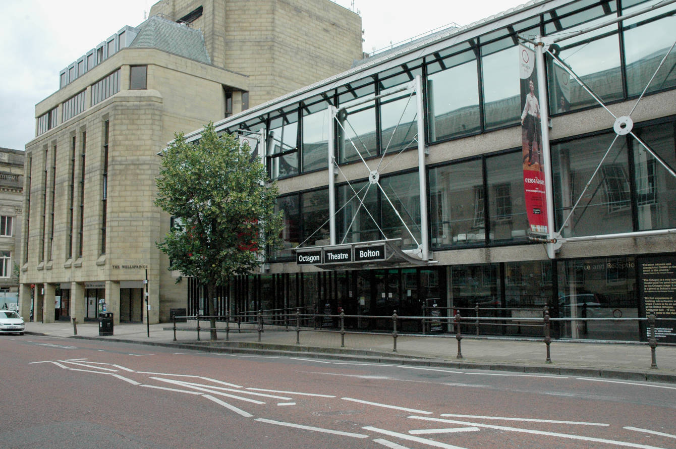 OCTAGON THEATRE BOLTON - Helm Architecture