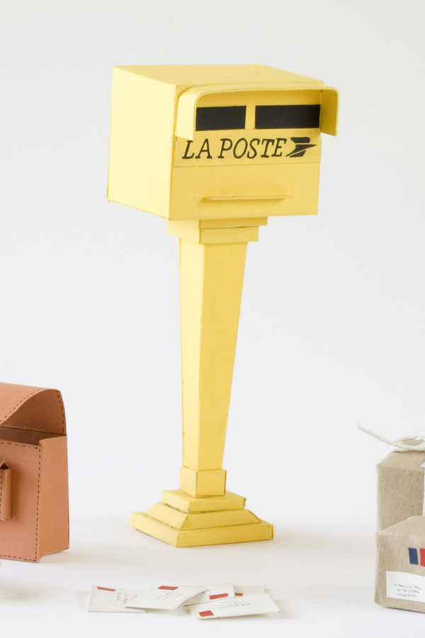 La Poste, paper design - Alice Drapanaski