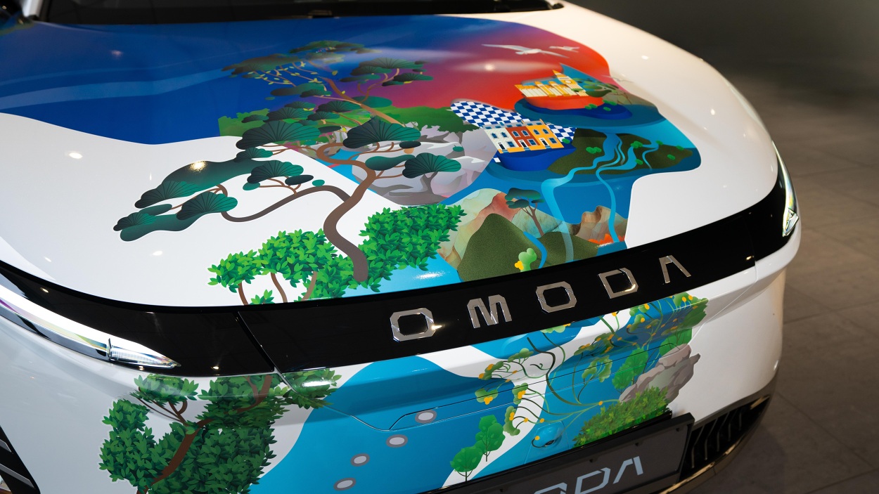 Omoda car wrap illustration - Jing Zhang illustration