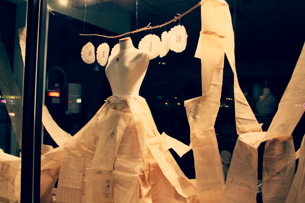 window + visual display - create art. inspire design.