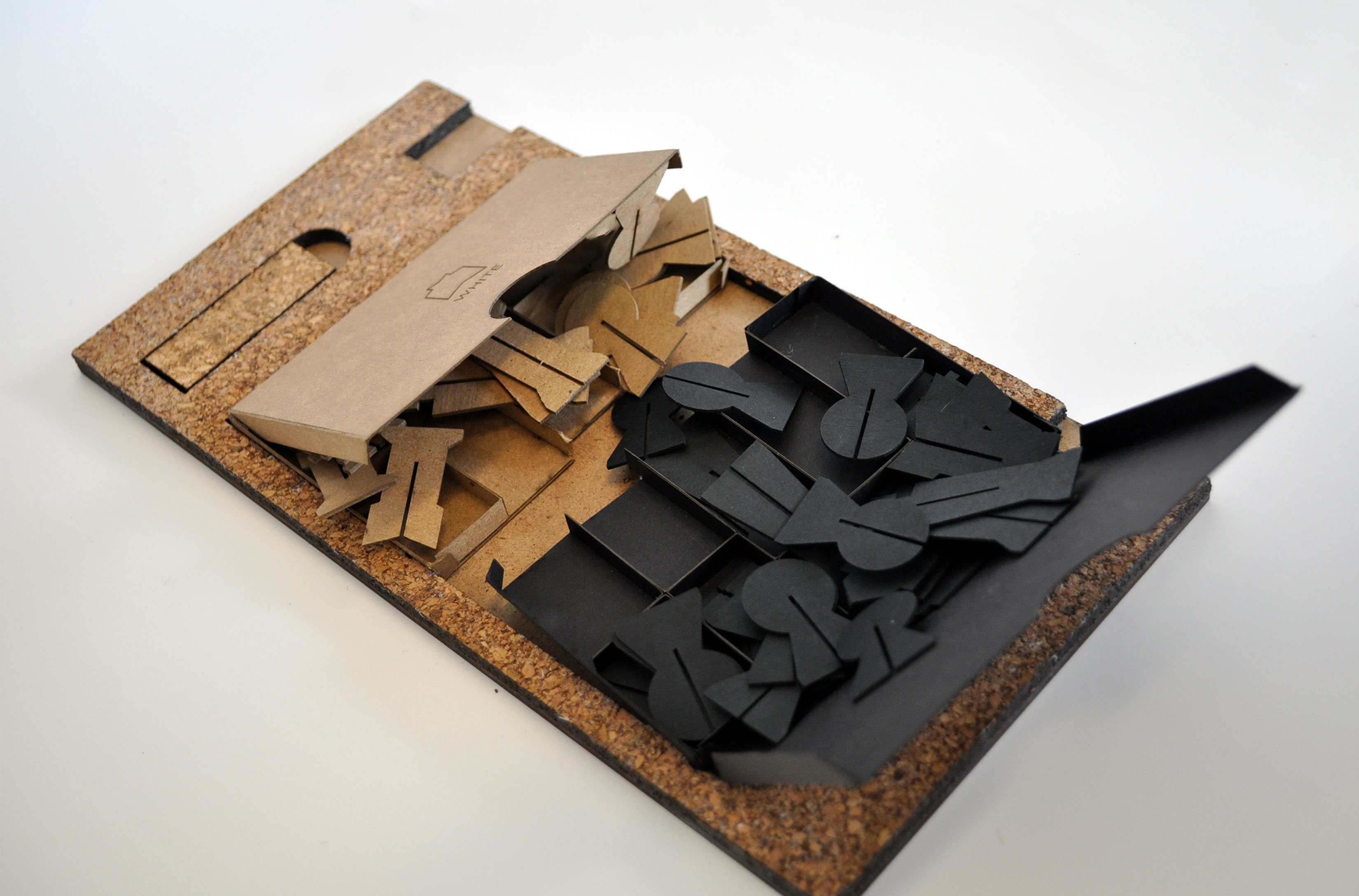 Portable Chess Kit - May Design