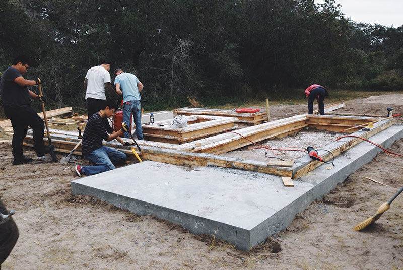 Poetics of Building: Design Studio - The Brushwood