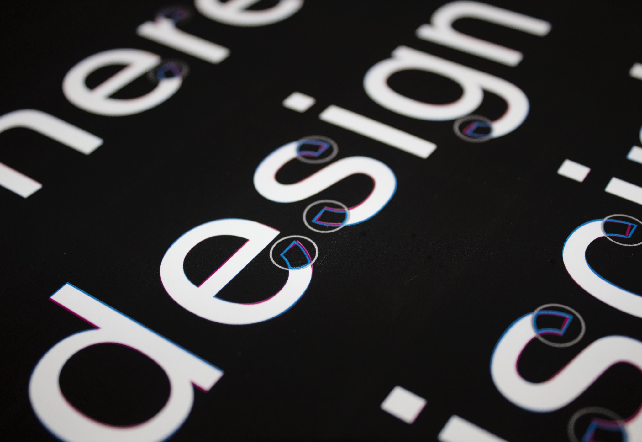 helvetica vs. arial - Noelle Campbell