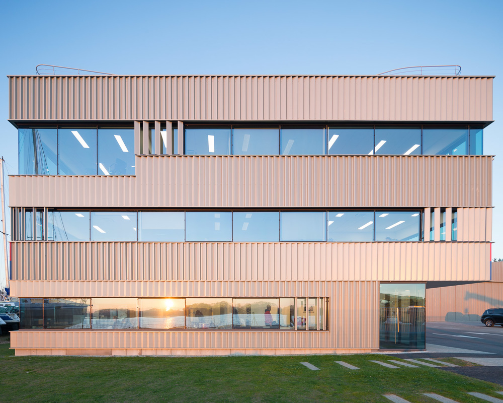 Siège de Multiplast - P. Georget & C. Smal architectes - Vannes (56 ...