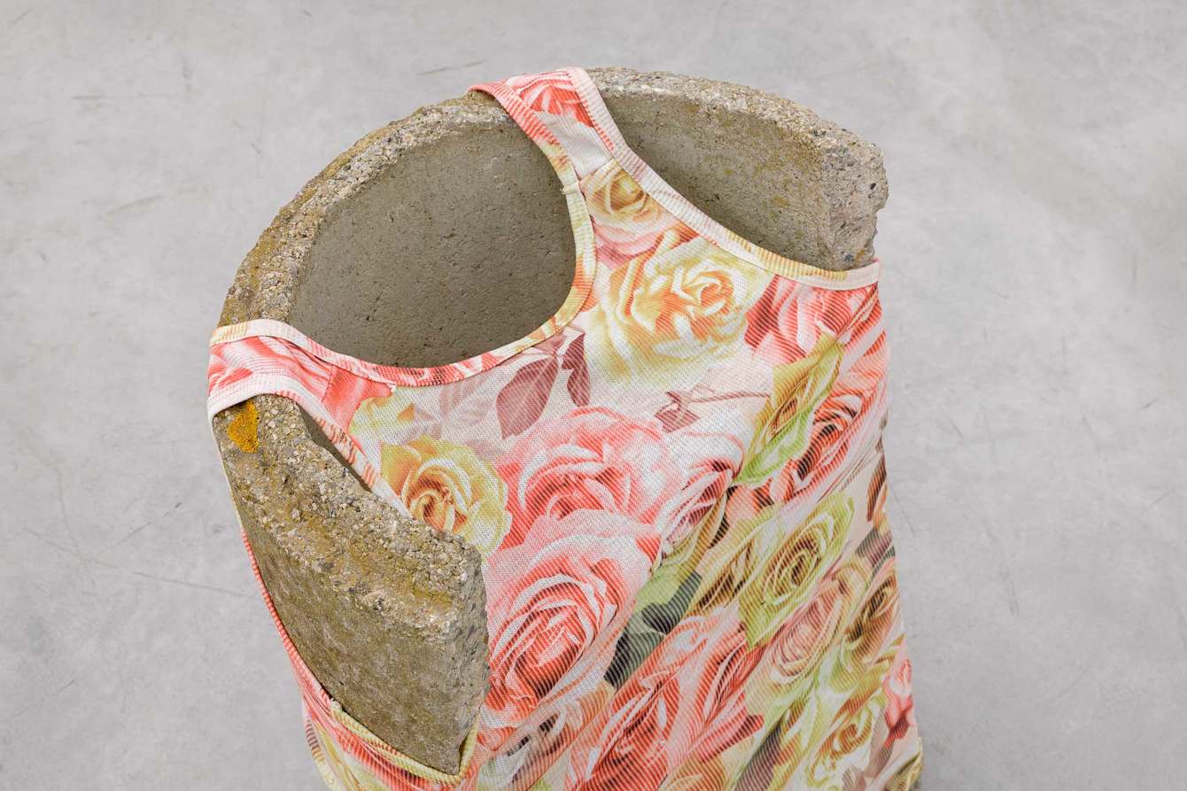 Y escucho tus pasos venir - ROSA THARRATS