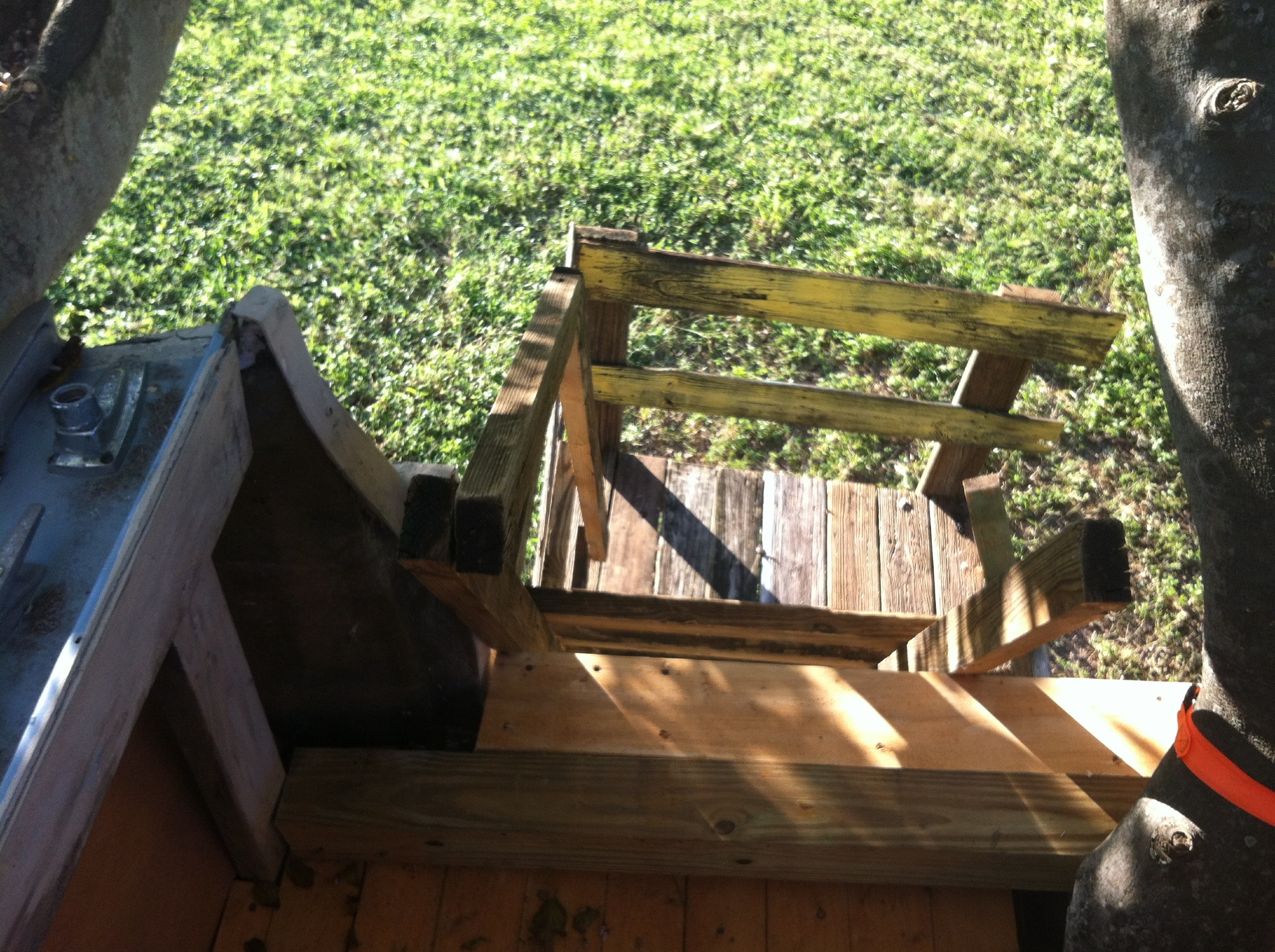 Boat Treehouse - Proposition Inc