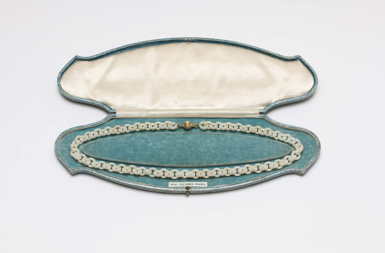 Pearl Necklace - Lin Cheung