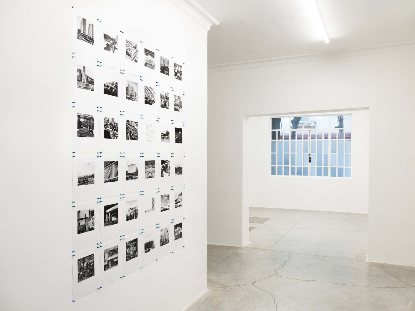 Sistema de ilusiones - Hugo Robledo