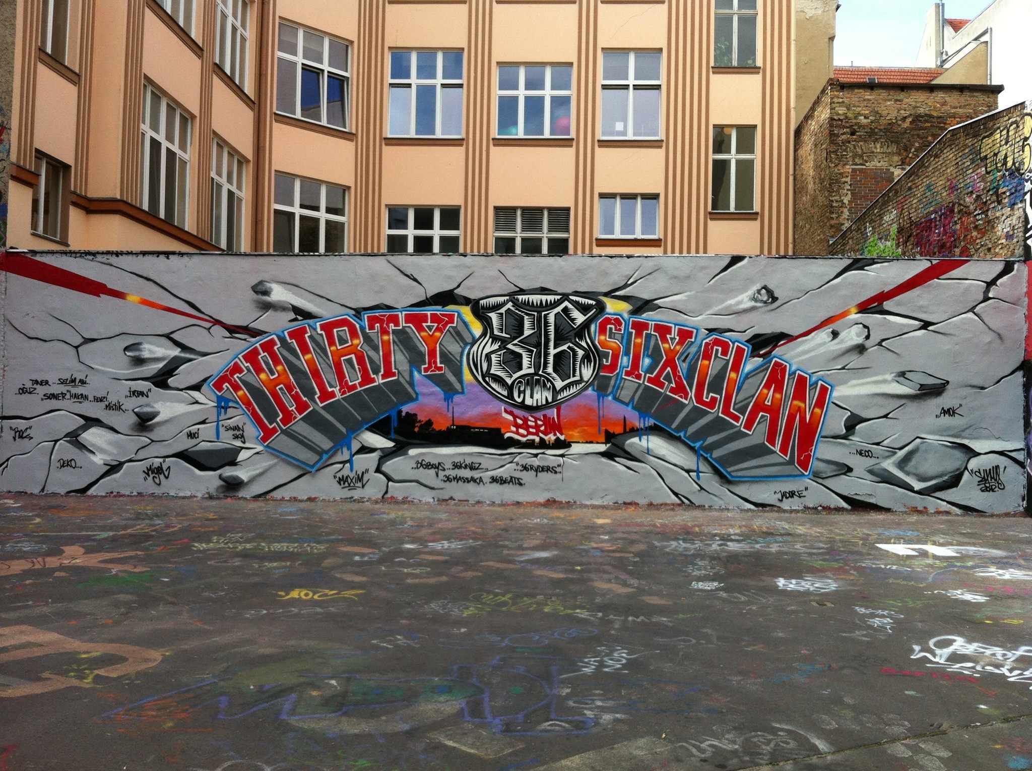 Graffiti Street Files - Jadore Tong