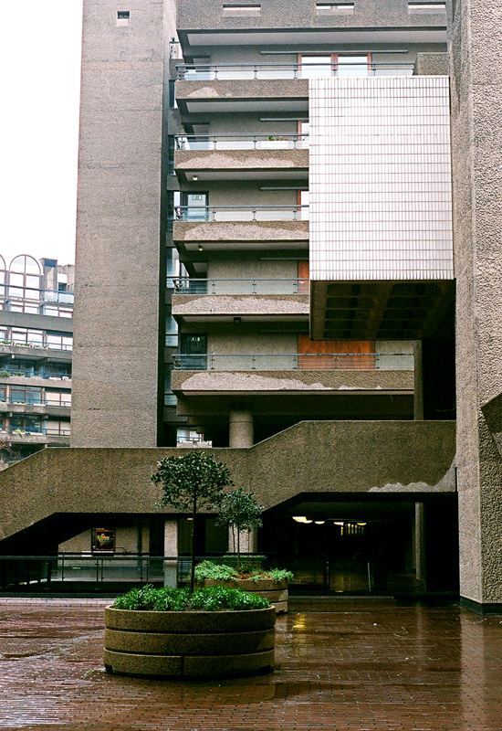 Barbican Complex, Londyn - Powojenny Modernizm