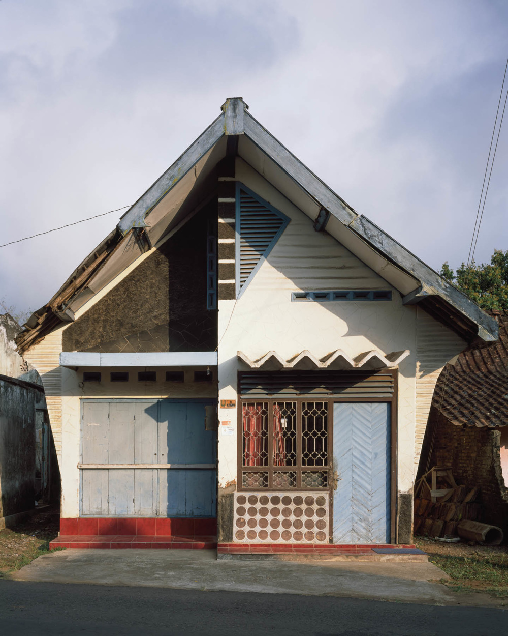 Indonesian Vernacular Architecture - itinerantphoto