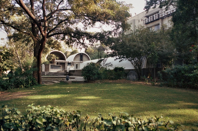 Sangath Studio, Ahmedabad, India - Doshi - jackdavies