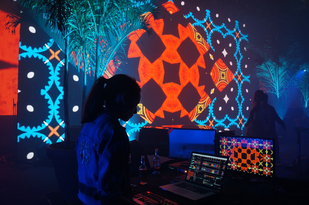 What is Vjing? – Devon Chambers Level 5