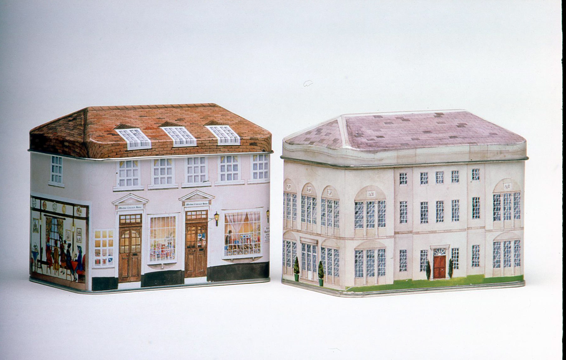 Smithsonian & National Trust - ian-logan-design-tins