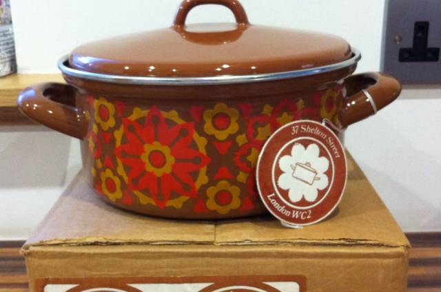 ian-logan-design-tins