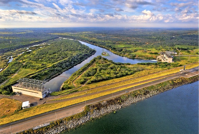 Dams and Diversions - Mapping the Rio Grande