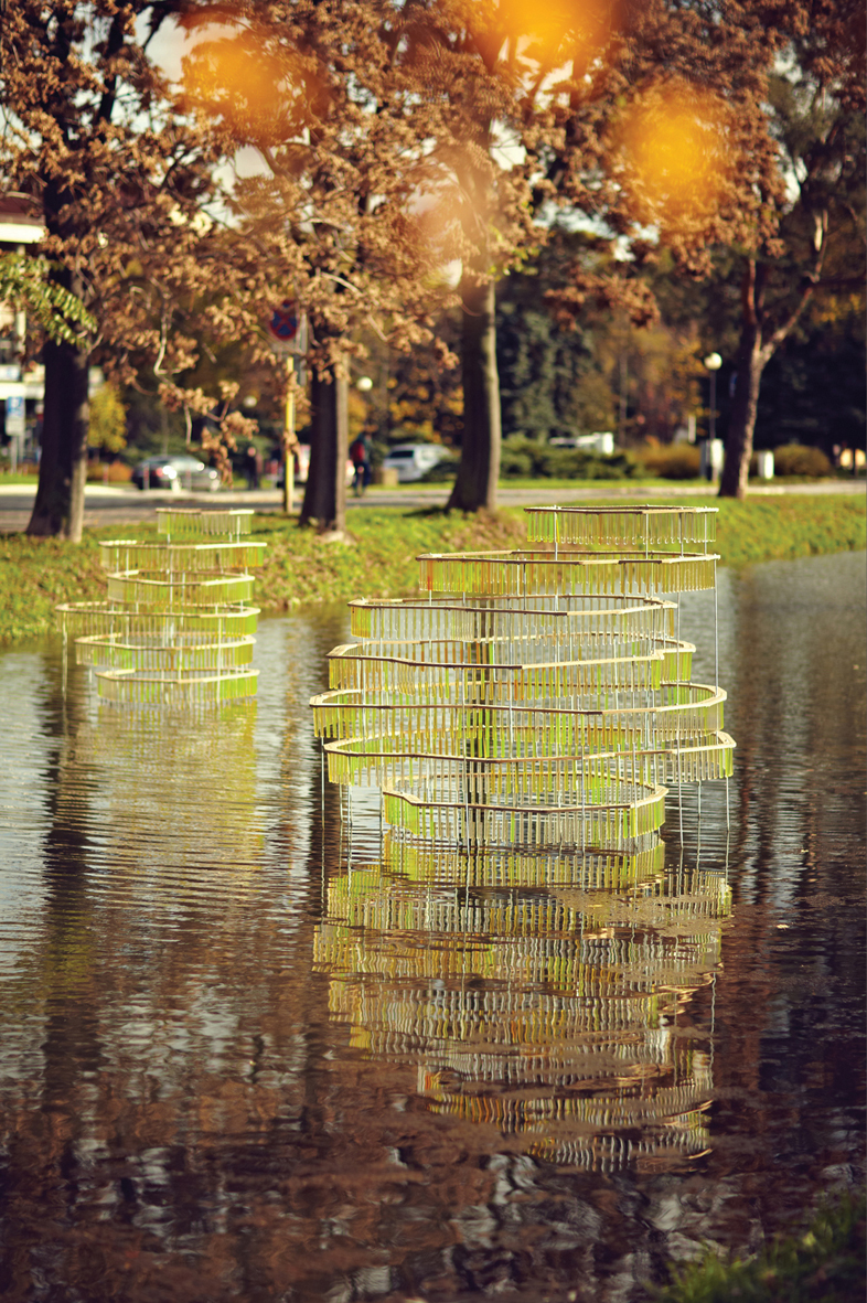 WATER CARRIER - elise morin