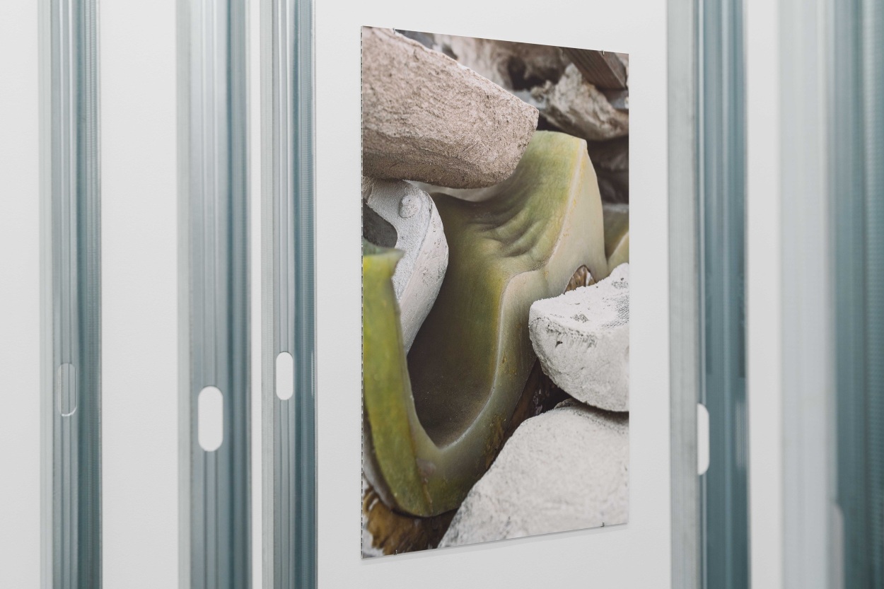 A resonant shell - Lehmann + Silva gallery, Porto - Estefanía Landesmann