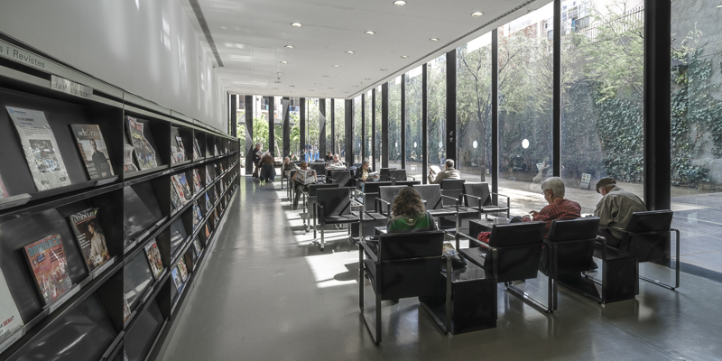 Biblioteca St. Antoni - J. Oliver - Felipe Ugalde / Fotografía de ...